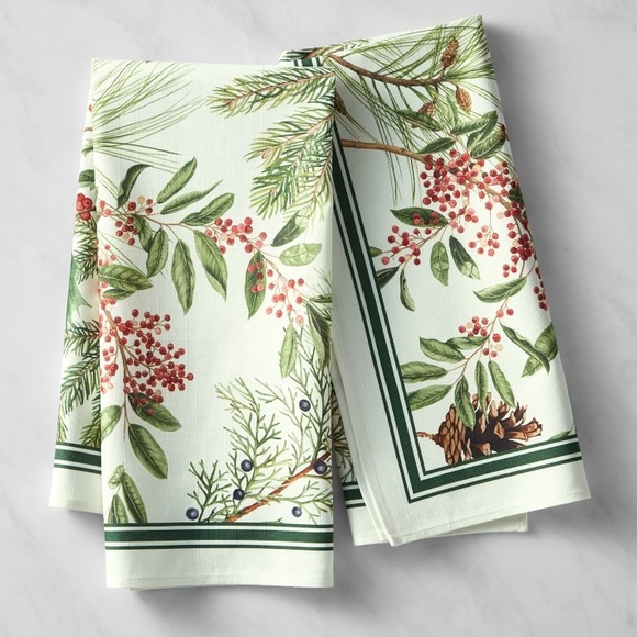 Williams Sonoma | Kitchen | New Williams Sonoma Woodland Berry Towels ...